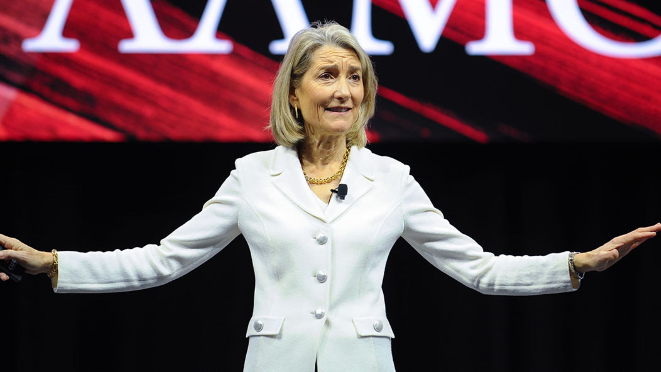 15 Women Thought Leaders Making An Impact